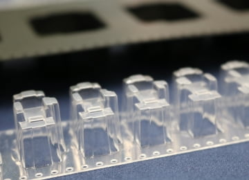 EMBOSSED CARRIER TAPE｜YAC GARTER CO .,LTD